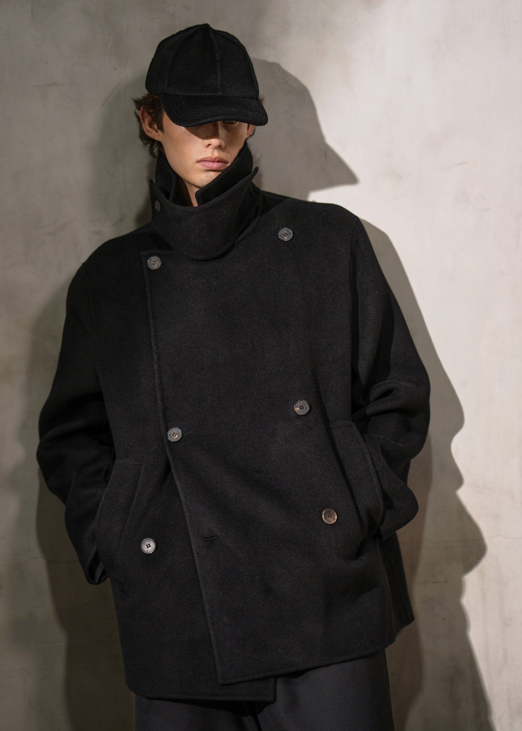CASHMERE WOOL PEACOAT - Noir – Auter